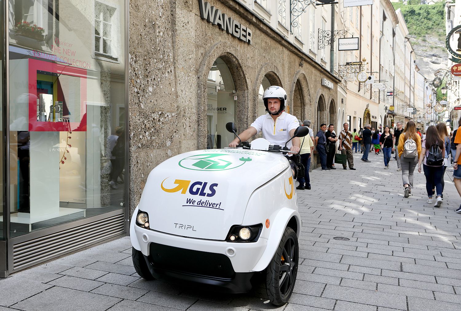 GLS Austria: Zustellung per eScooter - Wochenzeitung Verkehr