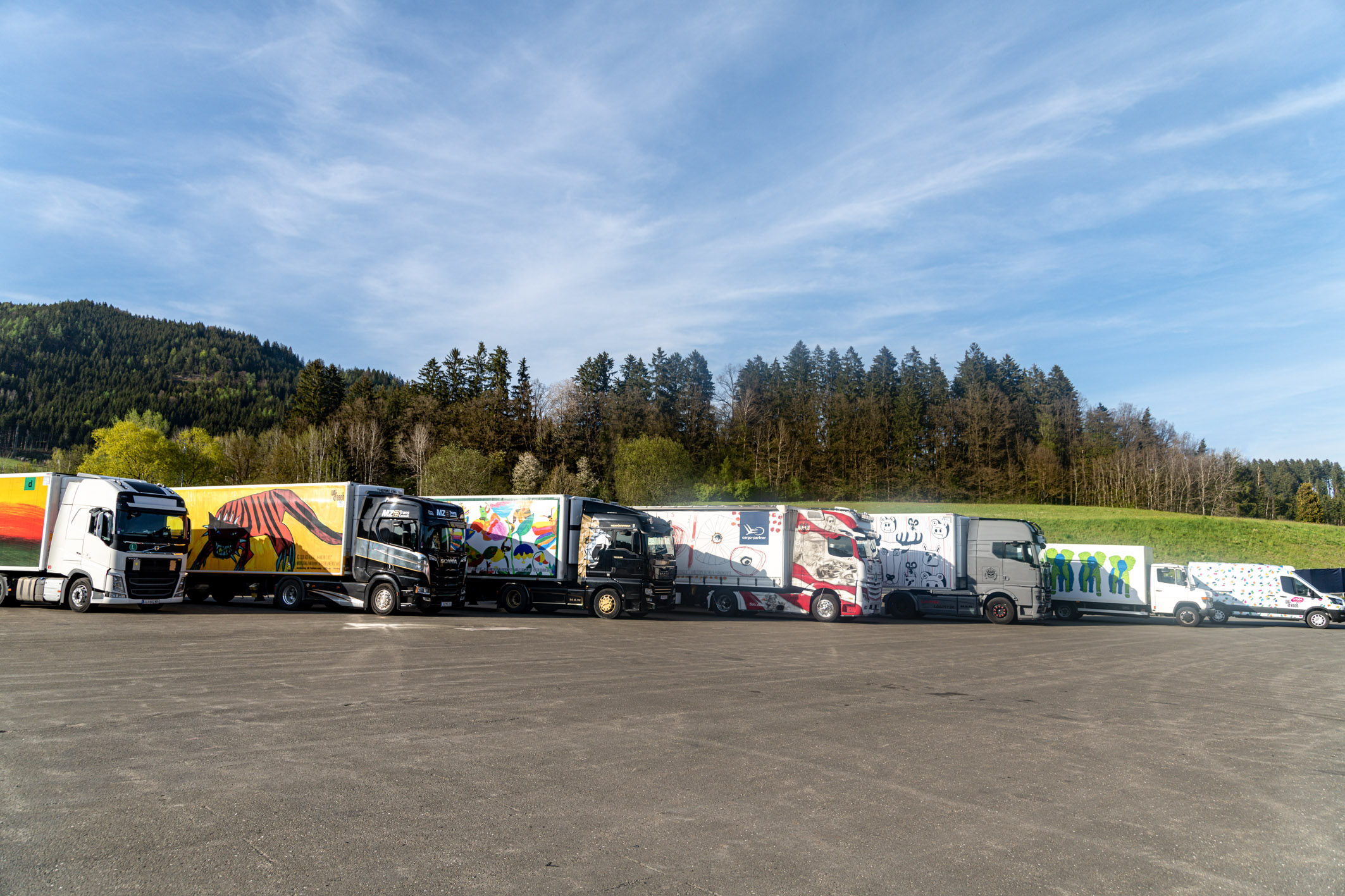 VOI-fesch-Korso in Spielberg - Wochenzeitung Verkehr